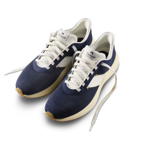 Tracksmith | Shoes | Brand New Tracksmith Eliot Runner Navyivory Womens ...